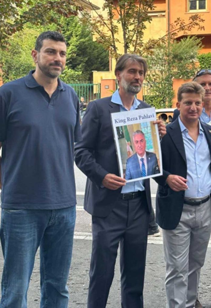 داوود پهلوی: من سرباز وطنم ایران و شاهزاده رضا پهلوی هستم؛ به زودی همه ...